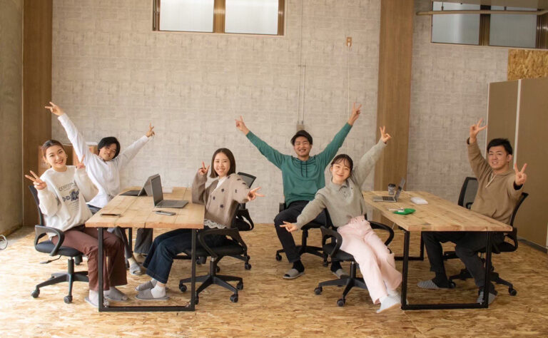 福岡・北九州市の九州工業大学旧体育館に「GYMLABO」 産学官“交わり”の形成拠点が国立大学に | WORK MILL